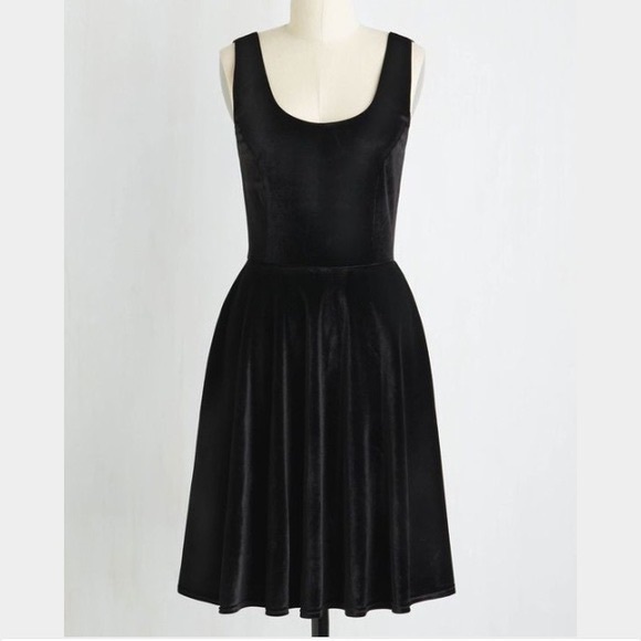 Modcloth | Dresses | Modcloth Fervour Black Velvet Fit And Flare Aline ...